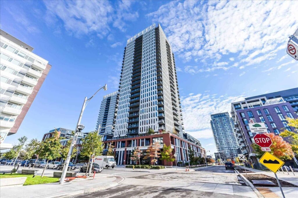 One Park Place South | 55 Regent Park Blvd | Live In Regent Park